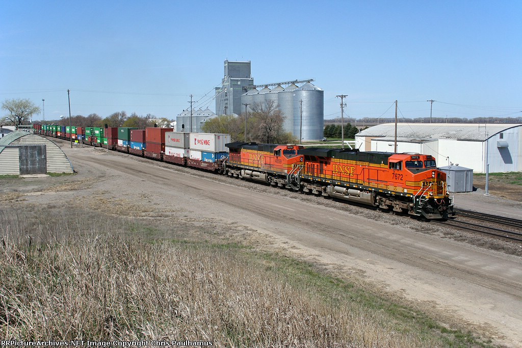 BNSF 7672